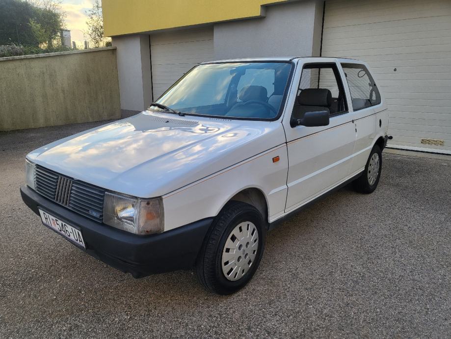 fiat uno cs