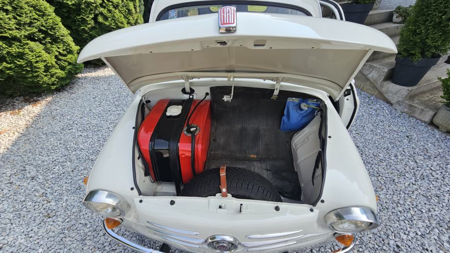 FIĆO 750 FIAT 1966g ,sve novo na autu ovijes, kocnice,ovijes,Paljenje