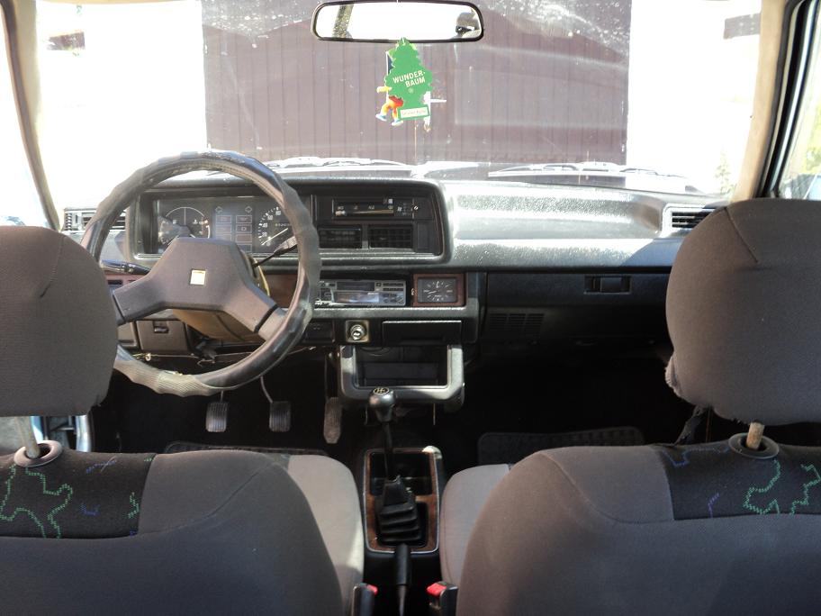 Mazda 323, 1982.god.