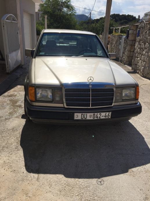 Mercedes Benz E300 1990