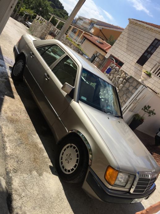 Mercedes Benz E300 1990