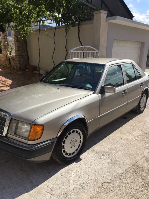 Mercedes Benz E300 1990
