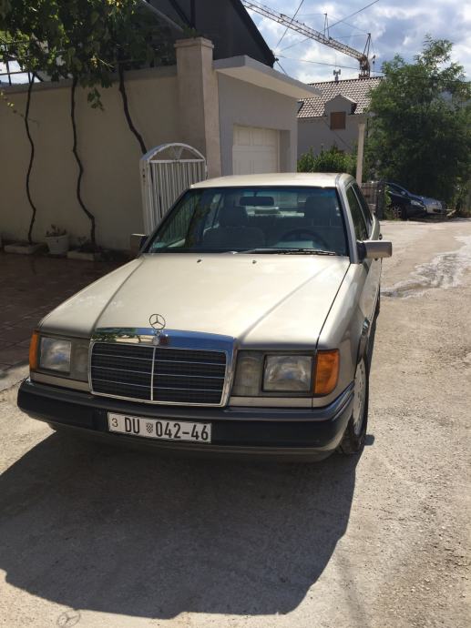 Mercedes Benz E300 1990