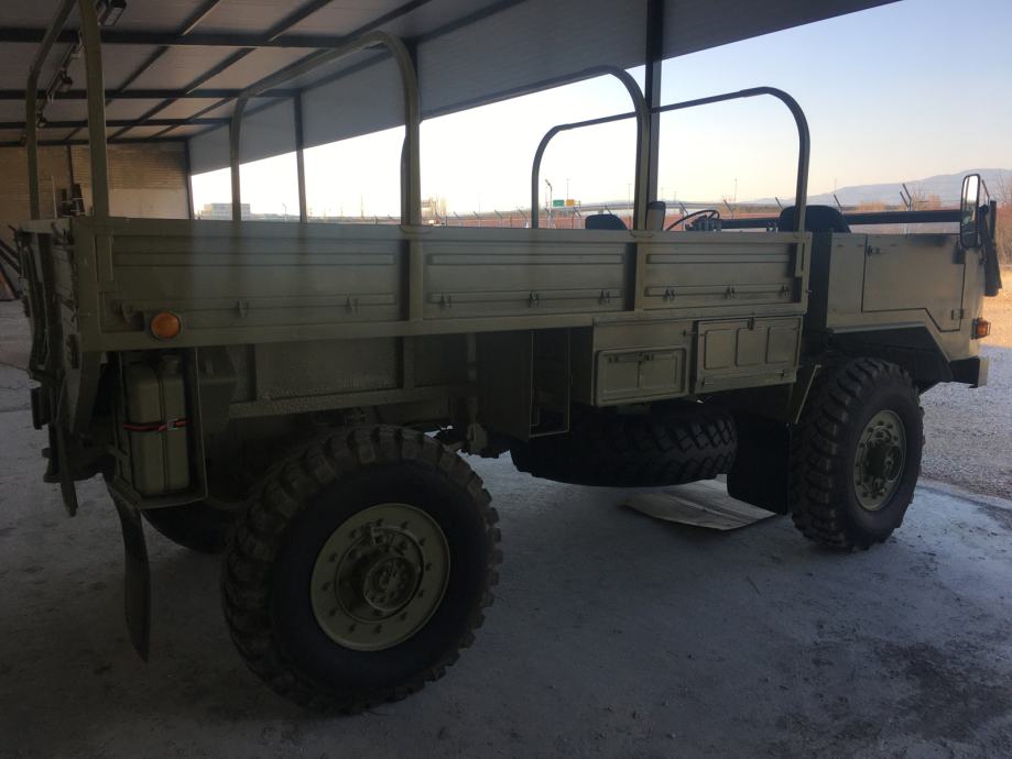 TAM 110 VOJNI KAMION