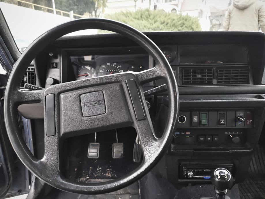 VOLVO 240 GL