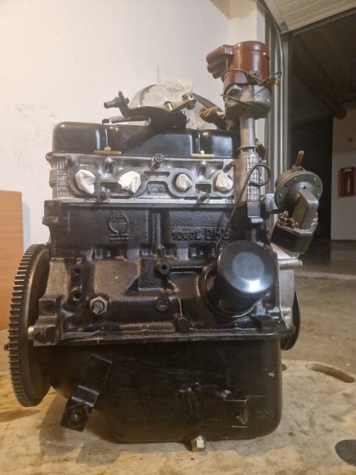 903 zastava motor od fiće kombija