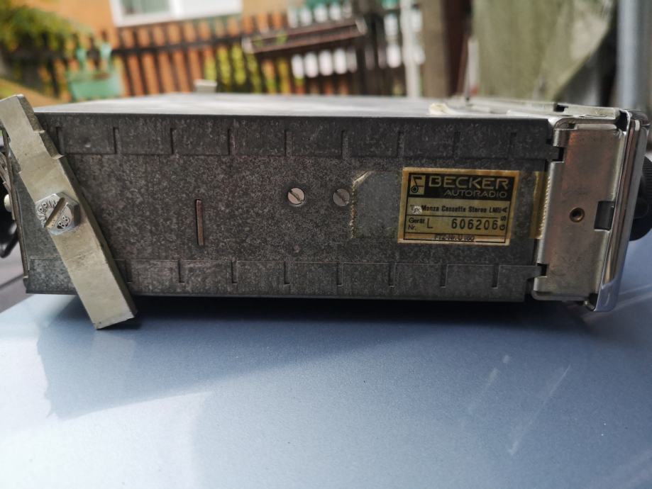Becker auto radio