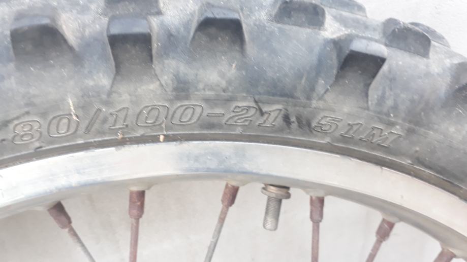 Felga i guma za oldtimer motor