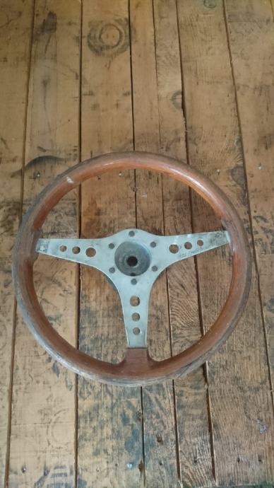 Grand prix drveni volan