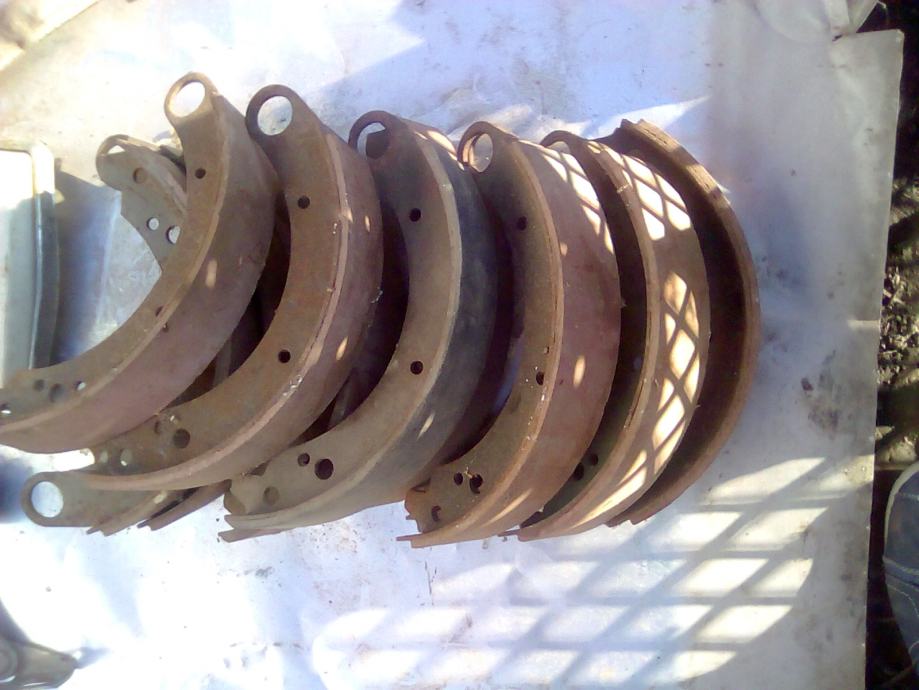 Pakne za automobil volgu