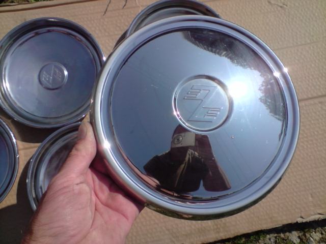 Ratkape tristać, zastava 1300, 1500