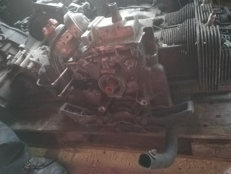 WV BUBA GOLF MOTOR MAŠINA T KLIPOVI