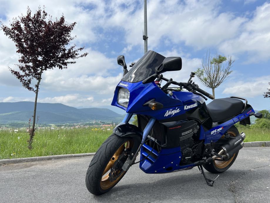 Kawasaki GPZ900R - Custom