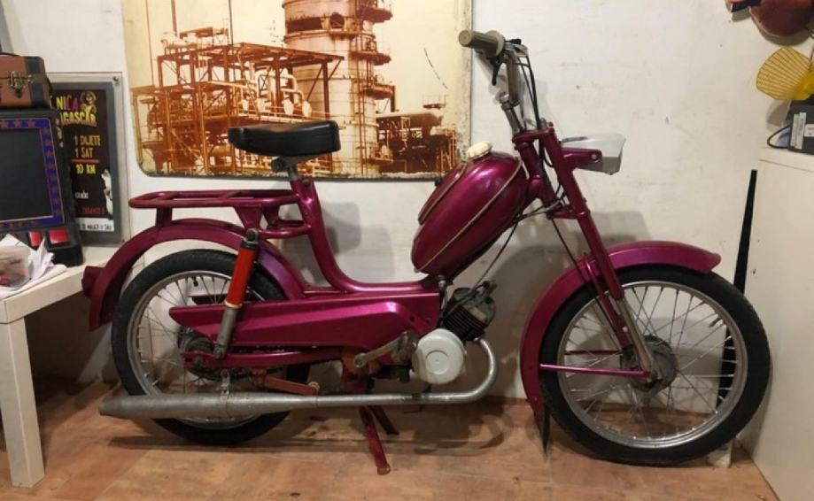 Tomos Laura remenaš