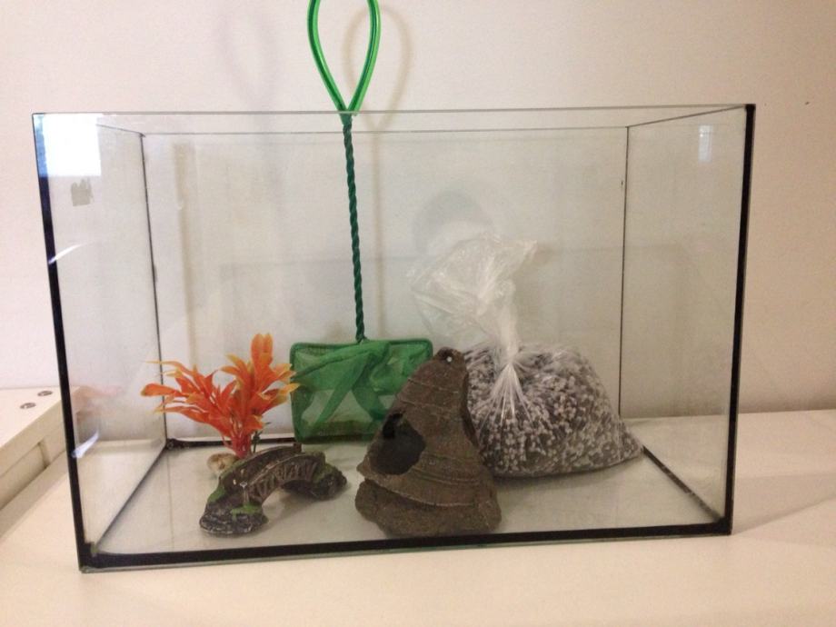 Akvarij za ribice