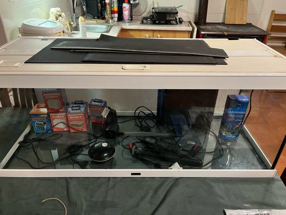 Aquatlantis akvarij *SPREMAN ZA RIBICE*