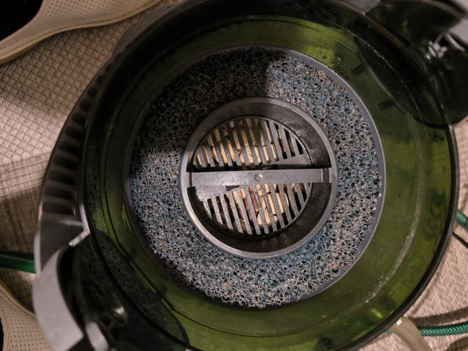 Eheim ecco pro 300 sa filter materijalom