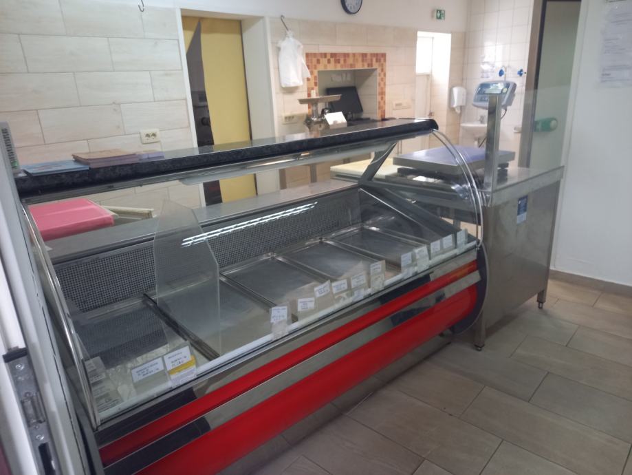 Kompletan inventar za mesnicu