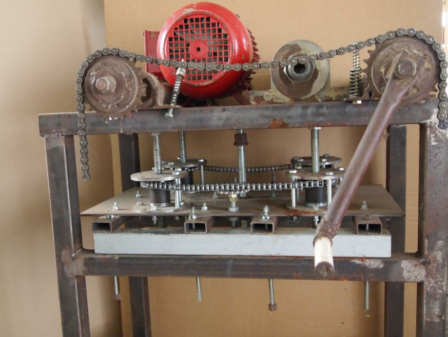 Debljača nedovršena - sa ili bez elektromotora