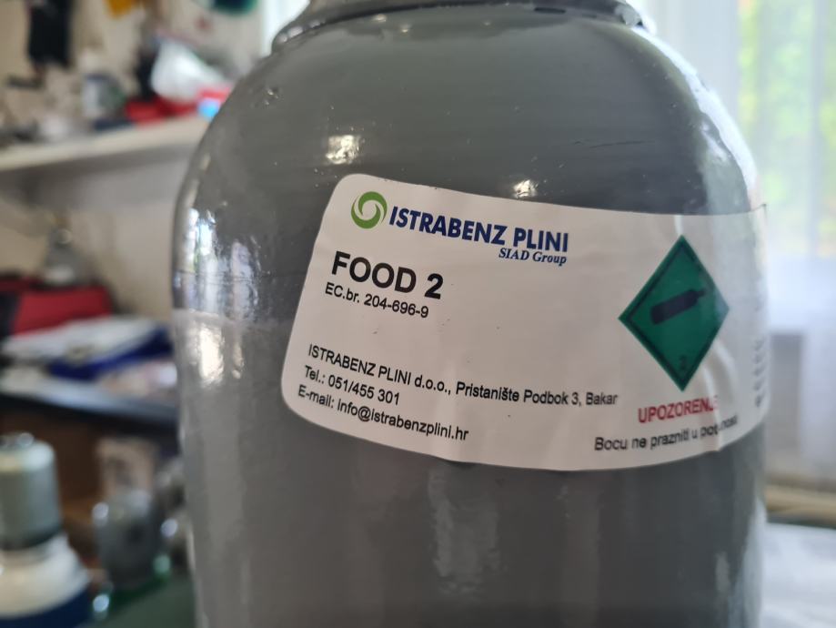 Mala boca CO2 puna 2 KG - akcija - 15 %