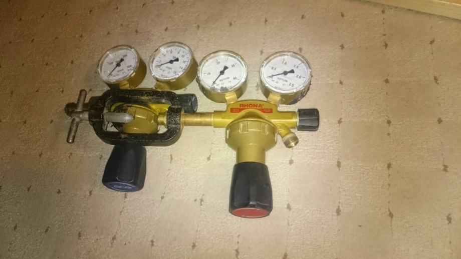 Regulator za plin i kisik
