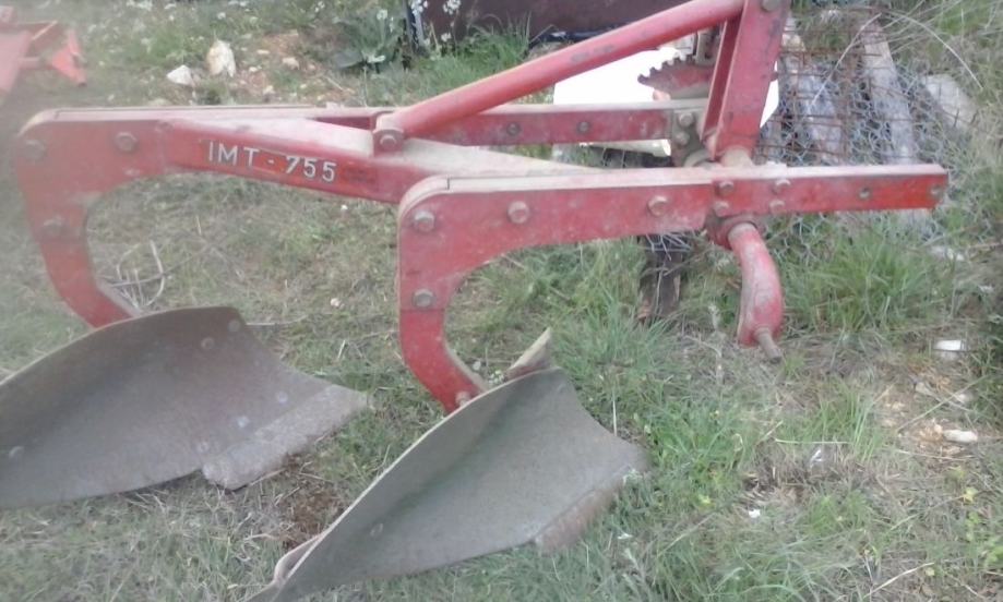 dvobrazni plug imt 755