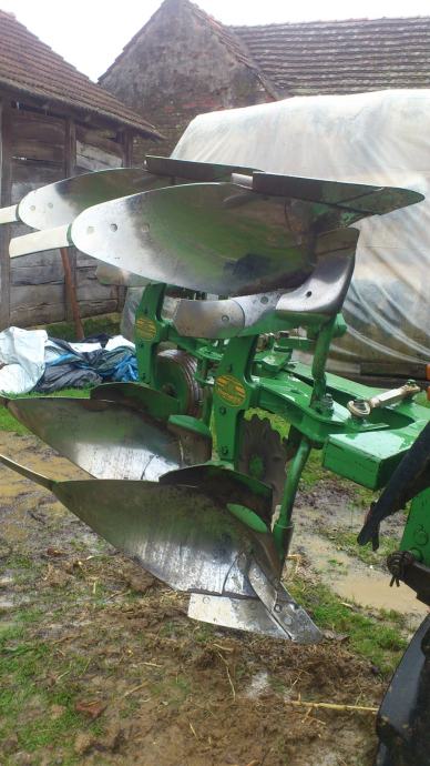 Dvobrazni plug okretač EBERHARDT D90