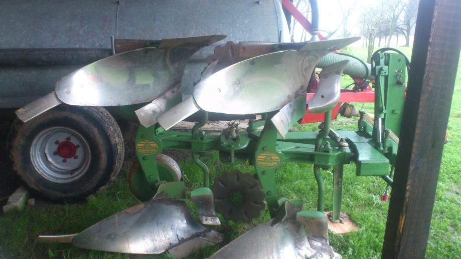 Dvobrazni plug okretač EBERHARDT D90