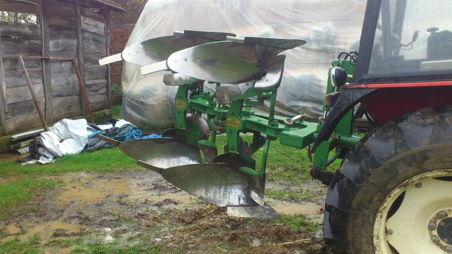 Dvobrazni plug okretač EBERHARDT D90