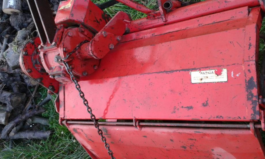 IMT traktorska freza