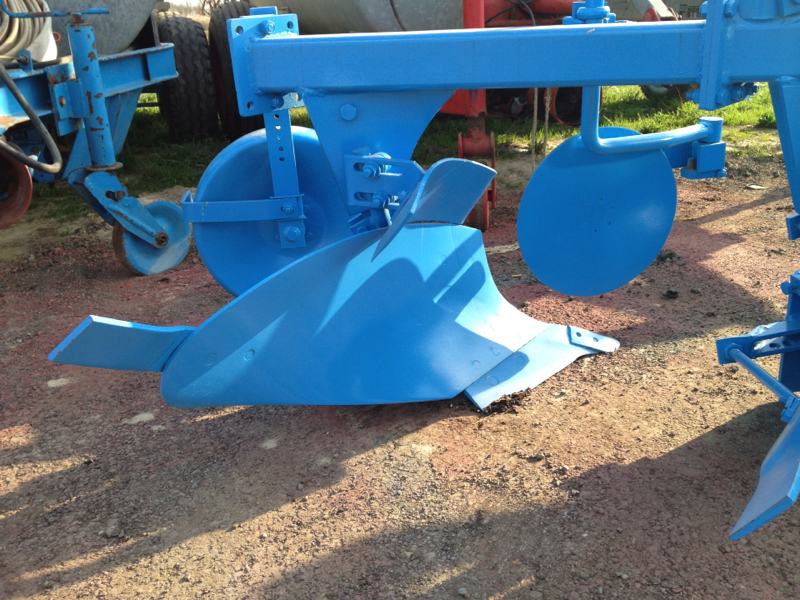 Lemken plug 3 brazde