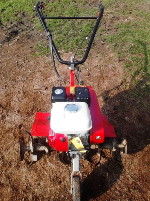 Motorna freza Benassi BL 450 h motor Honda 5,5KS