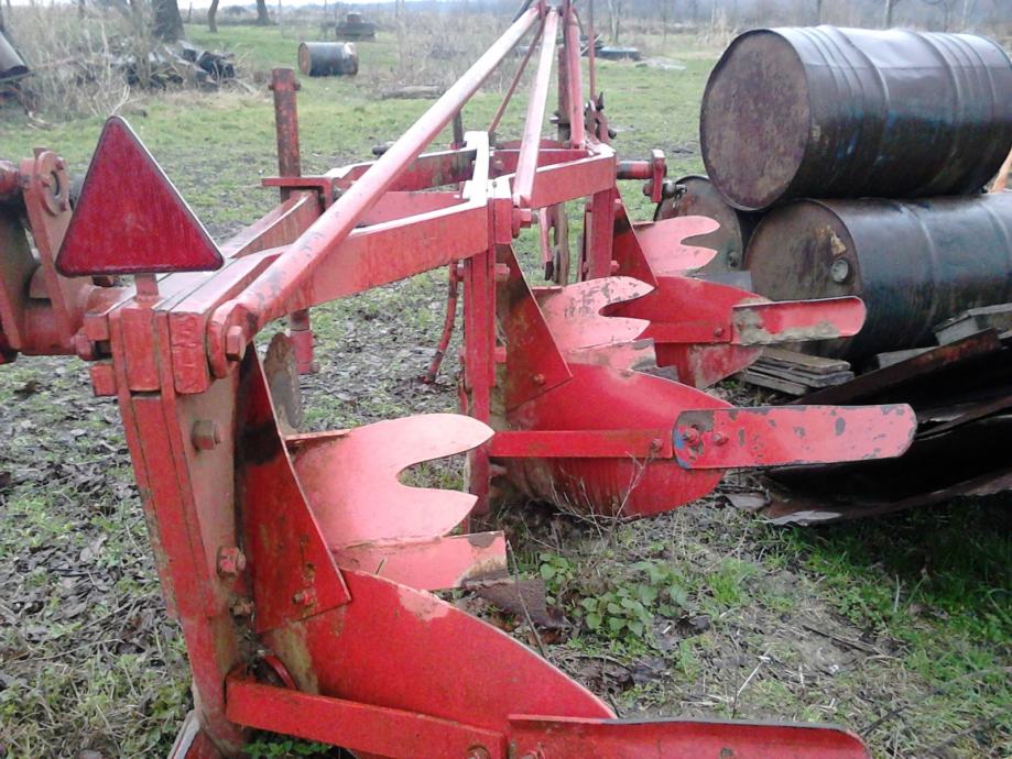 PLUG LEOPARD 12 COLA, TRI BRAZDE, BOS. DUBICA , ZAMJENA