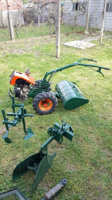 Prodajem Motokultivator - Lombardini Labin progres