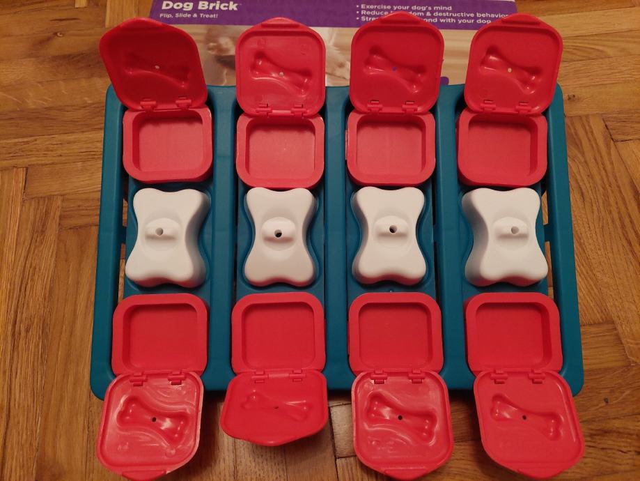 DOG BRICK - INTERAKTIVNA HRANILICA ZA PSE (i druge zivotinje)