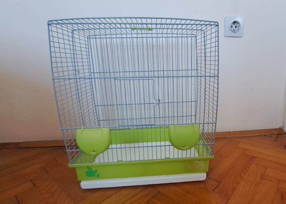 Prodajem kavez za ptice srednje veličine