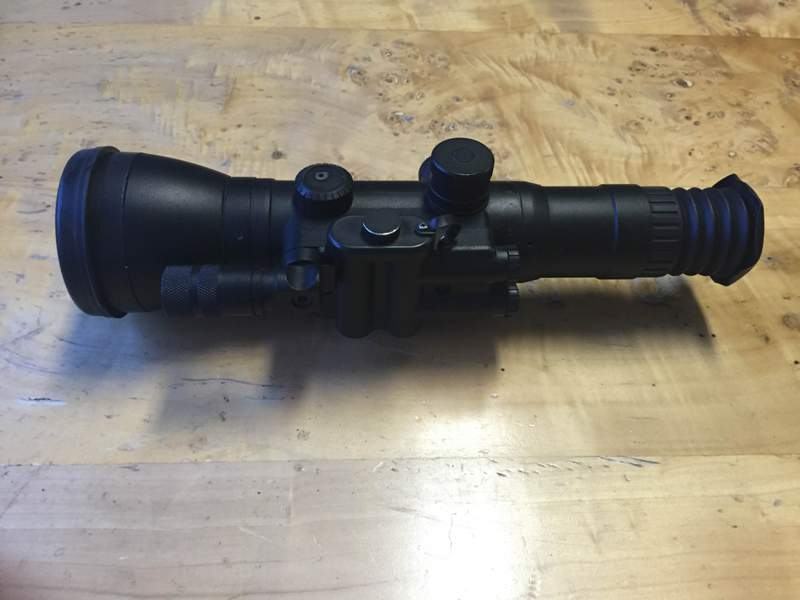 NOĆNA OPTIKA DEDAL 450