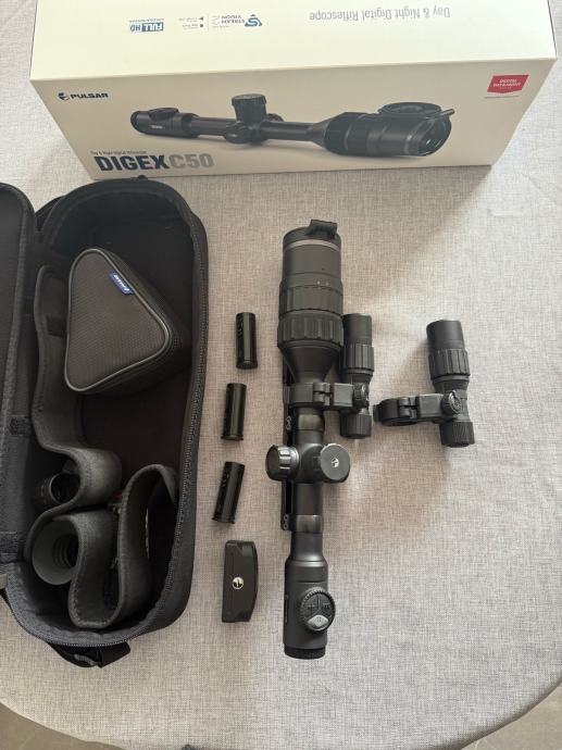 Pulsar Digex C50 sa dodatnim iluminatorom X850