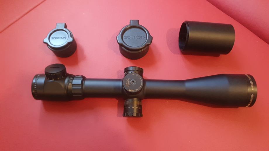 Sightron SIII tactical 3.5-10x44 LR IR MOA