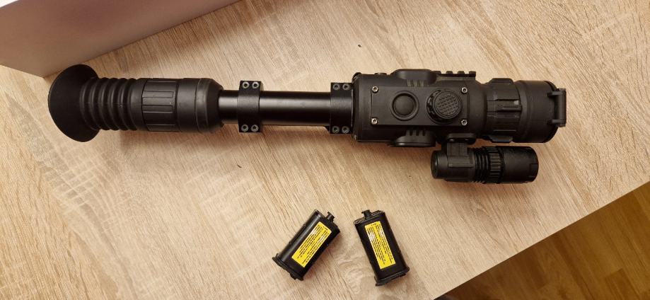 Yukon Photon RT 4.5x42