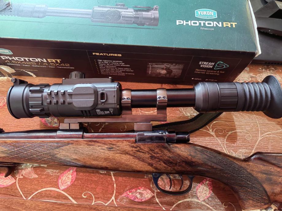 YUUKON PHOTON RT 4.5X42S