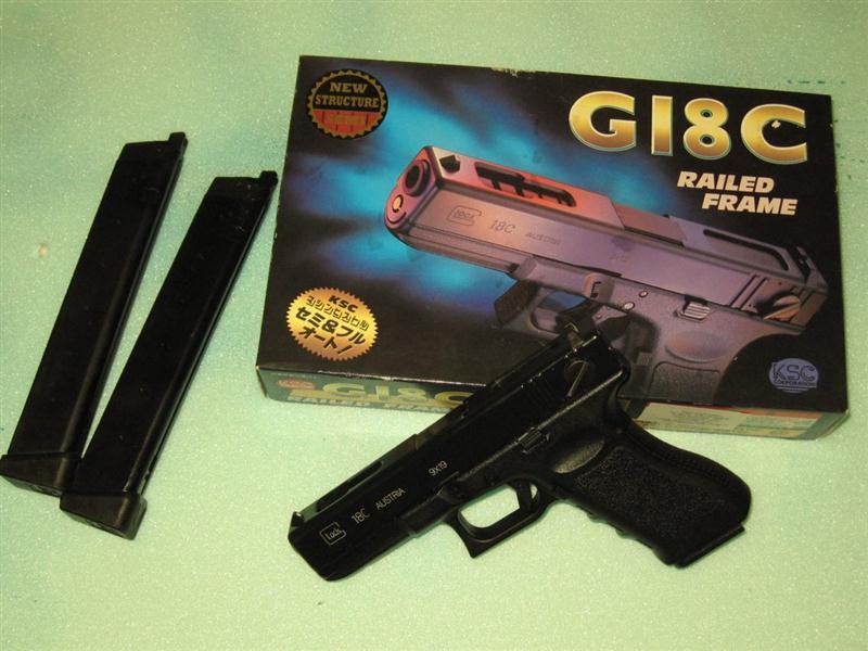 Airsoft KSC G18C FM GBB + extra spremnici i Magpul FPG kit