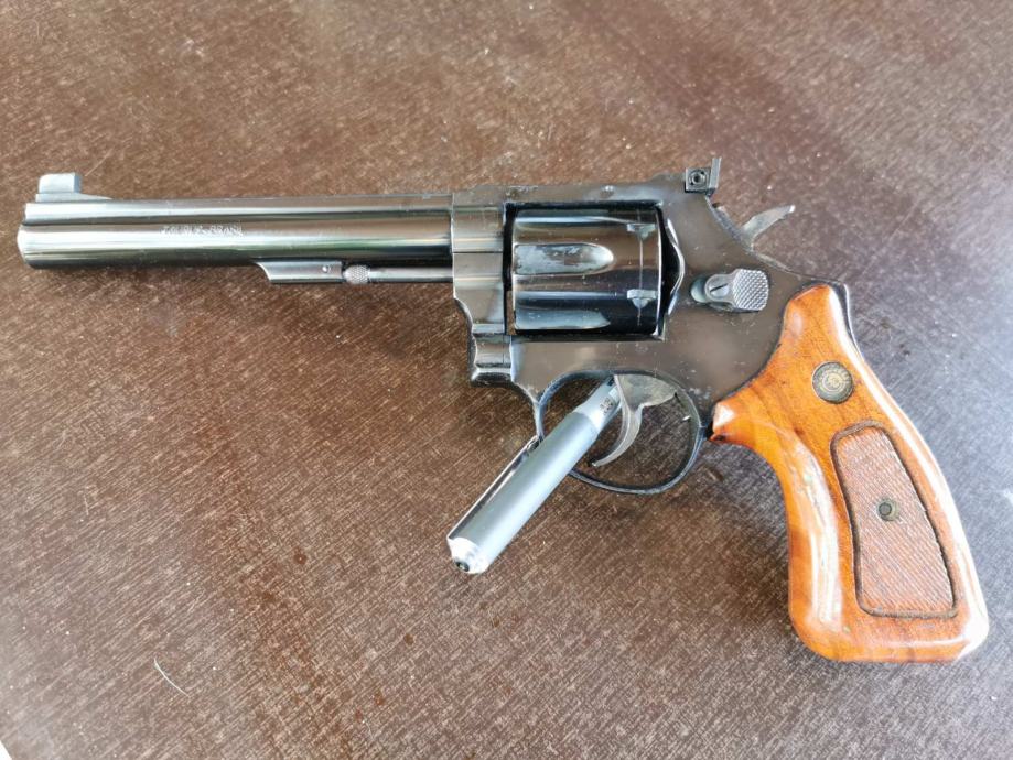 Sportski revolver TAURUS M-86 MASTER cal.38 sp,