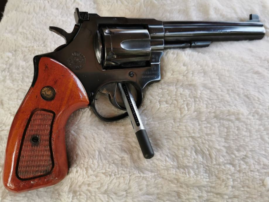 Sportski revolver TAURUS M-86 MASTER cal.38 sp,