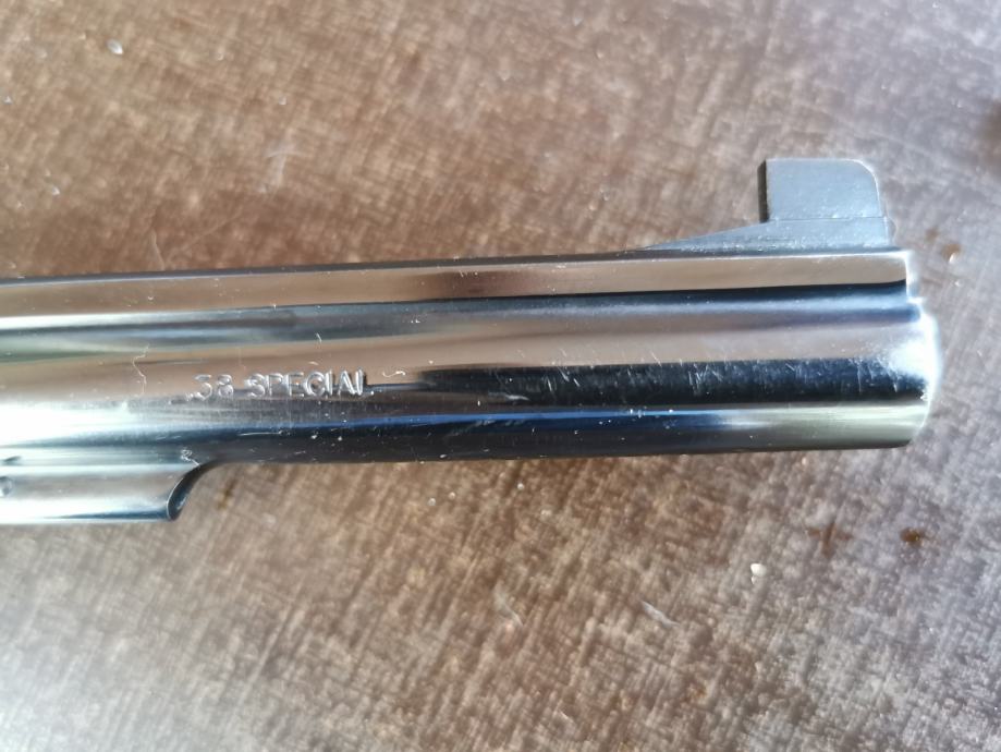 Sportski revolver TAURUS M-86 MASTER cal.38 sp,