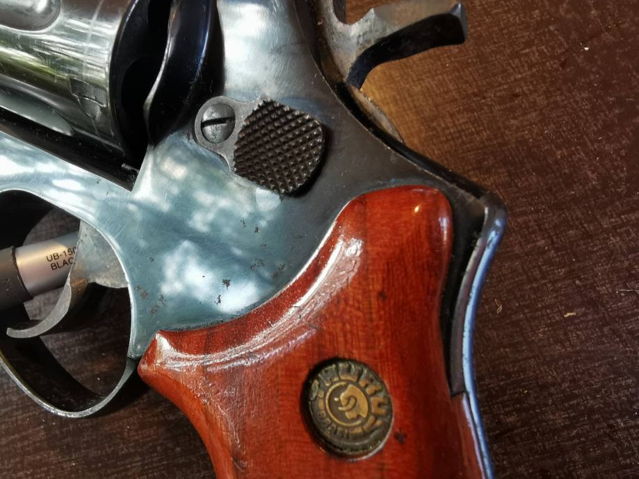 Sportski revolver TAURUS M-86 MASTER cal.38 sp,