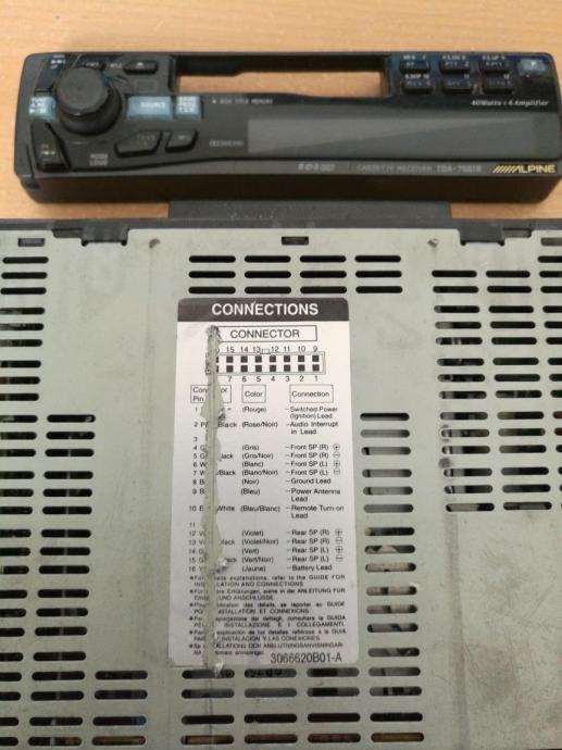 Auto radio kazetofon Alpine TDA-7561R