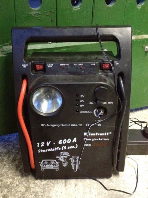 Einhell elektropokretač starter motora 12V energetska stanic