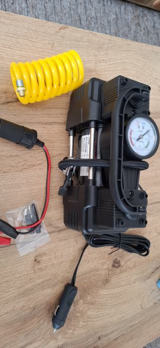 Prijenosni kompresor za auto