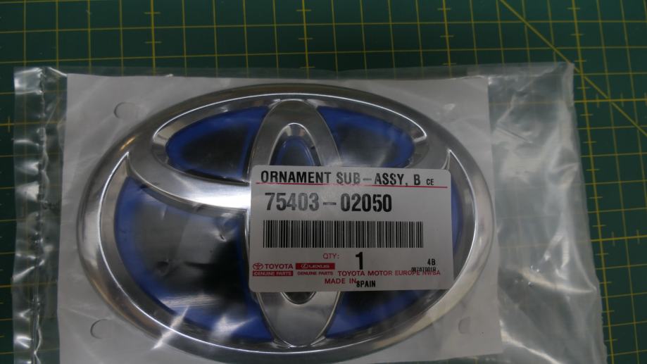 Toyota corolla hybrid amblem